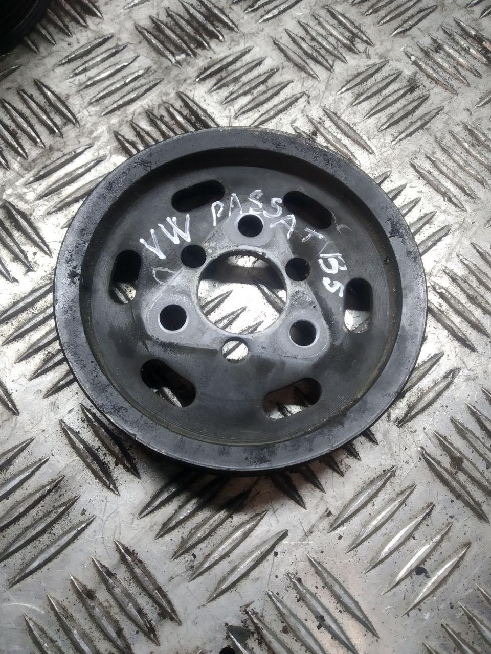 Шків насоса гідропідсилювача керма ГУР Volkswagen Passat B5 038145255D ...