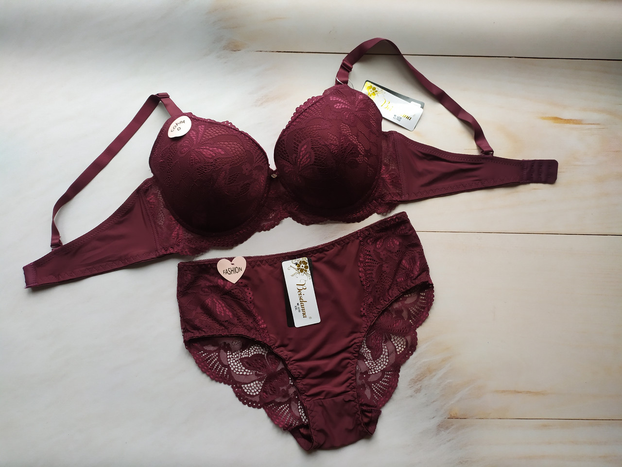 Мереживний бордовий комплект жіночої білизни на щільному поролоні чашка Д. Beisdanna 95Д (ID ...