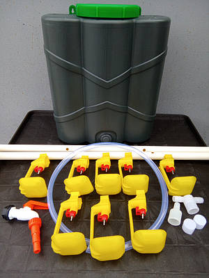 Комплект ниппельного поение НОВИЧОК 25 4 поилки на 25 курей, перепелов ...