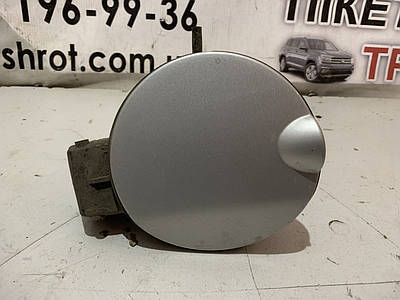 Лючок бензобака Skoda Octavia | Сравнить цены и купить на Prom.ua