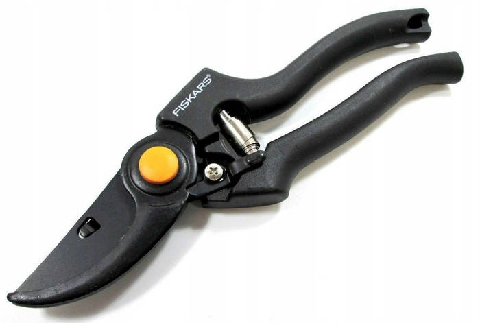 Секатор FISKARS SMARTFIT FiberComp 1024713 (ID#2115412344), цена: 1199 ₴, купить на Prom.ua