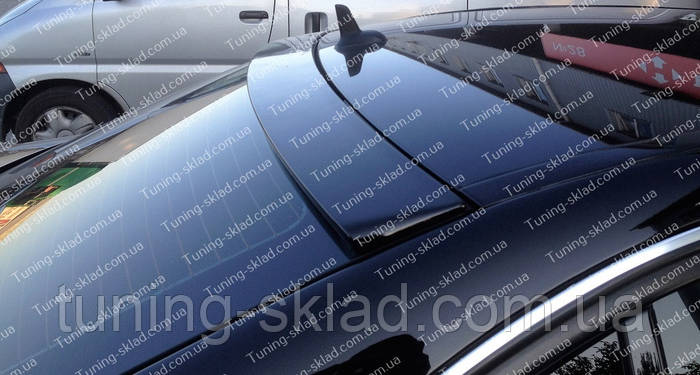 Спойлер на стекло Мерседес W204 (спойлер заднего стекла Mercedes W204 ...