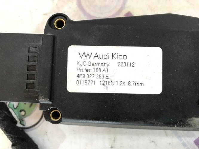 Держатель замка с эл. двигателем доводчика Audi Q7 2012 3.0L CJWB Задн ...