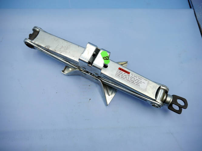 Домкрат Suzuki SX4 (2006-2019) - 89913-55lV0 (ID#1020538443), цена: 700 ...