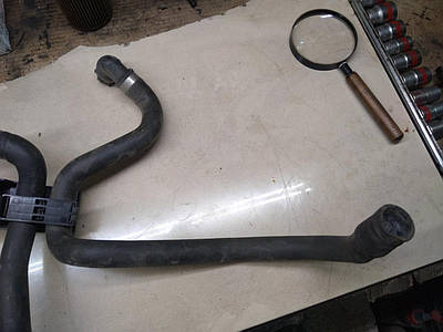 Патрубок системы охлаждения Mercedes M270 CGI | купить недорого, на ...