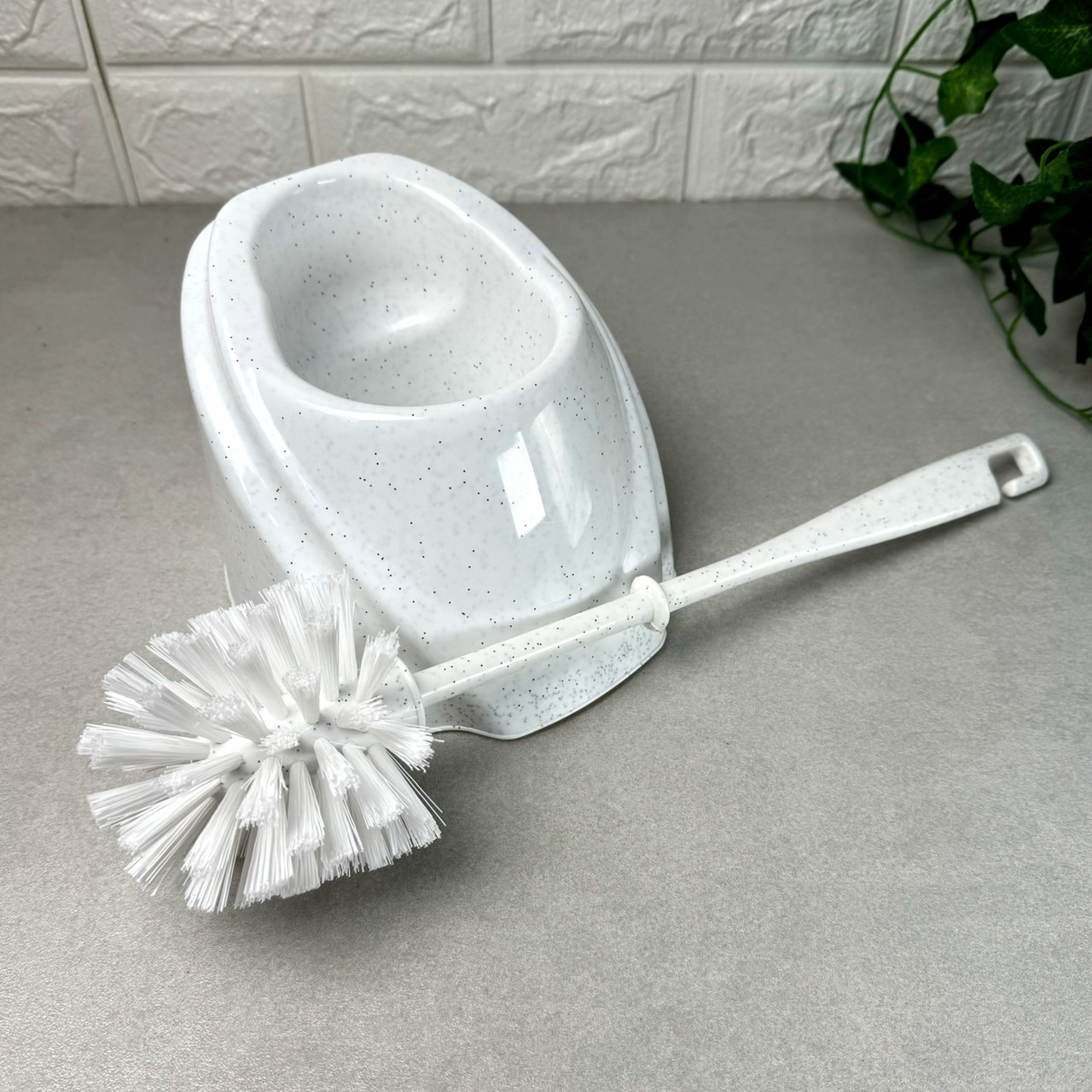 Пластиковий йорж для унітазу на підставці, хвиля Білий Мармур Фала, ціна: 72 ₴, купити на Prom.ua