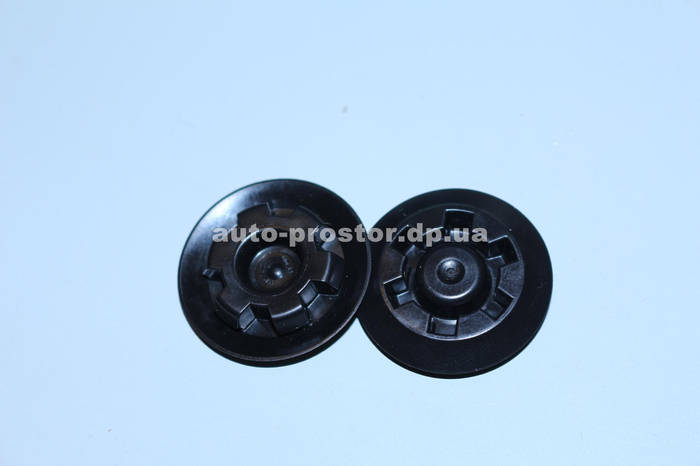 Заглушка резиновая Ланос,Авео,Лачетти,Каптива пола кузова(GM) 94535717 ...