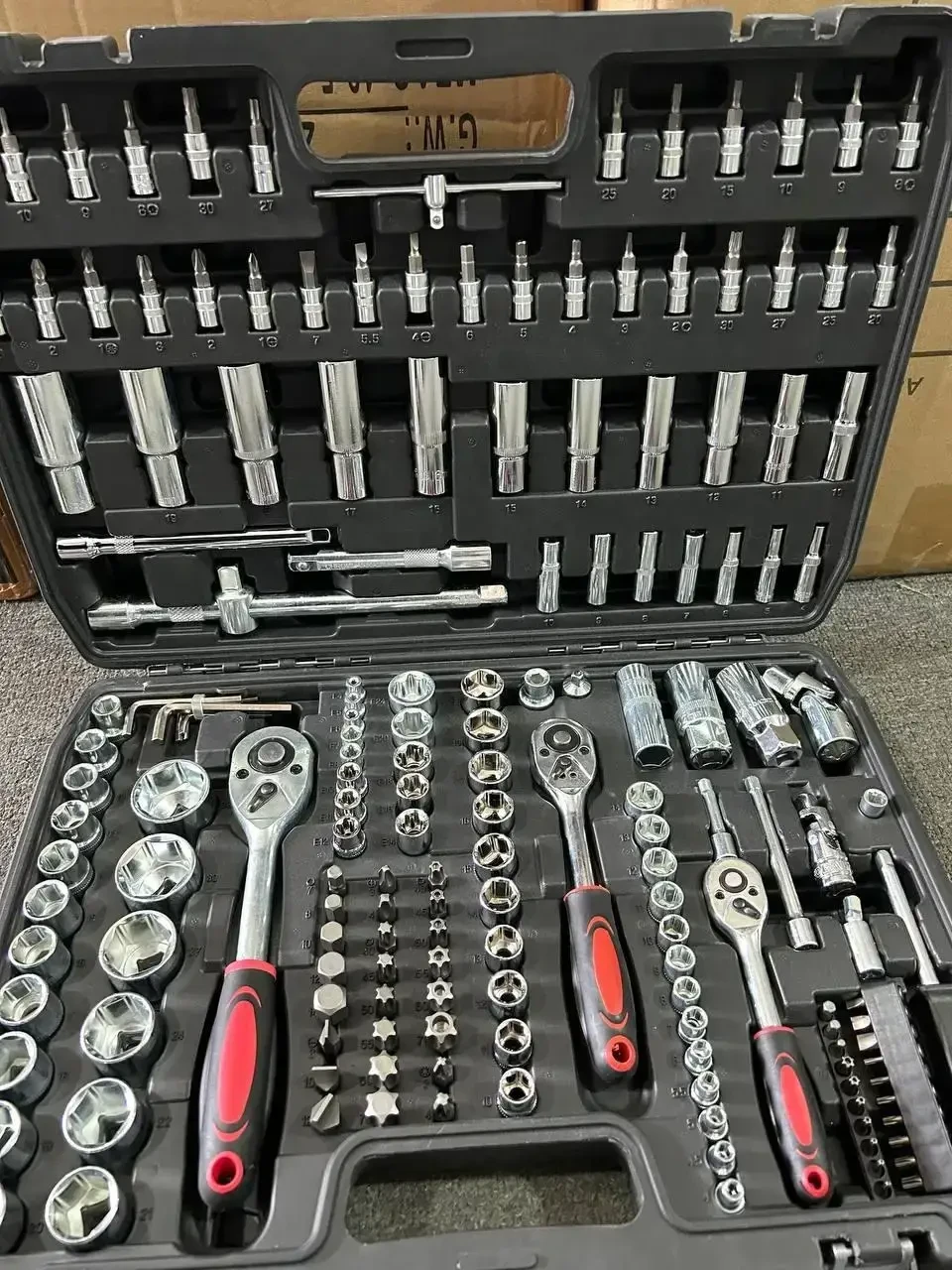 Набір інструментів для авто 172 предмета професійний з тріскачкою у ...