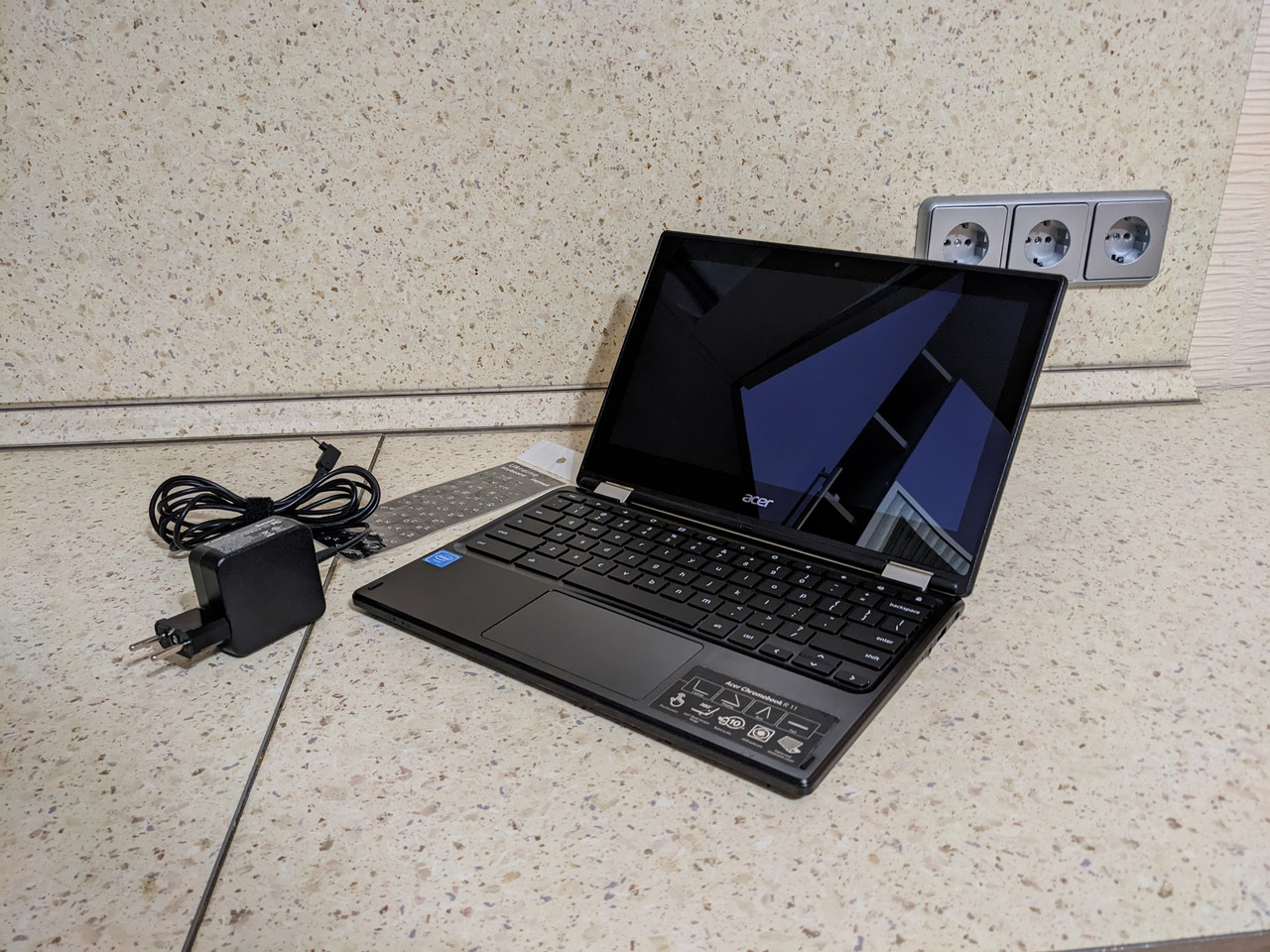 Ноутбук трансформер Acer R11 360°(DDR4 4GB, SSD 32GB Intel 4 ядра) IPS ...