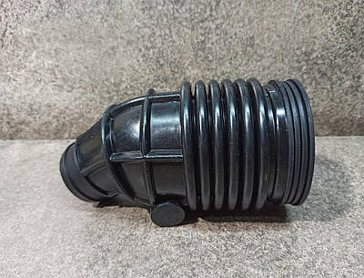 Патрубок від КВФ до турбіни 500366844 Новий Івеко Дейлі Е3 Iveco Daily ...