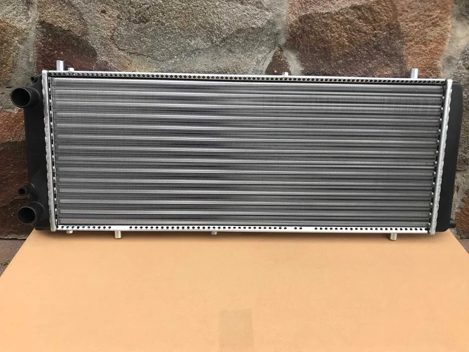 Радіатор Audi 100 C3 1.8 1982-1990 Ауді 100 Ц3 новий радіатор (ID ...