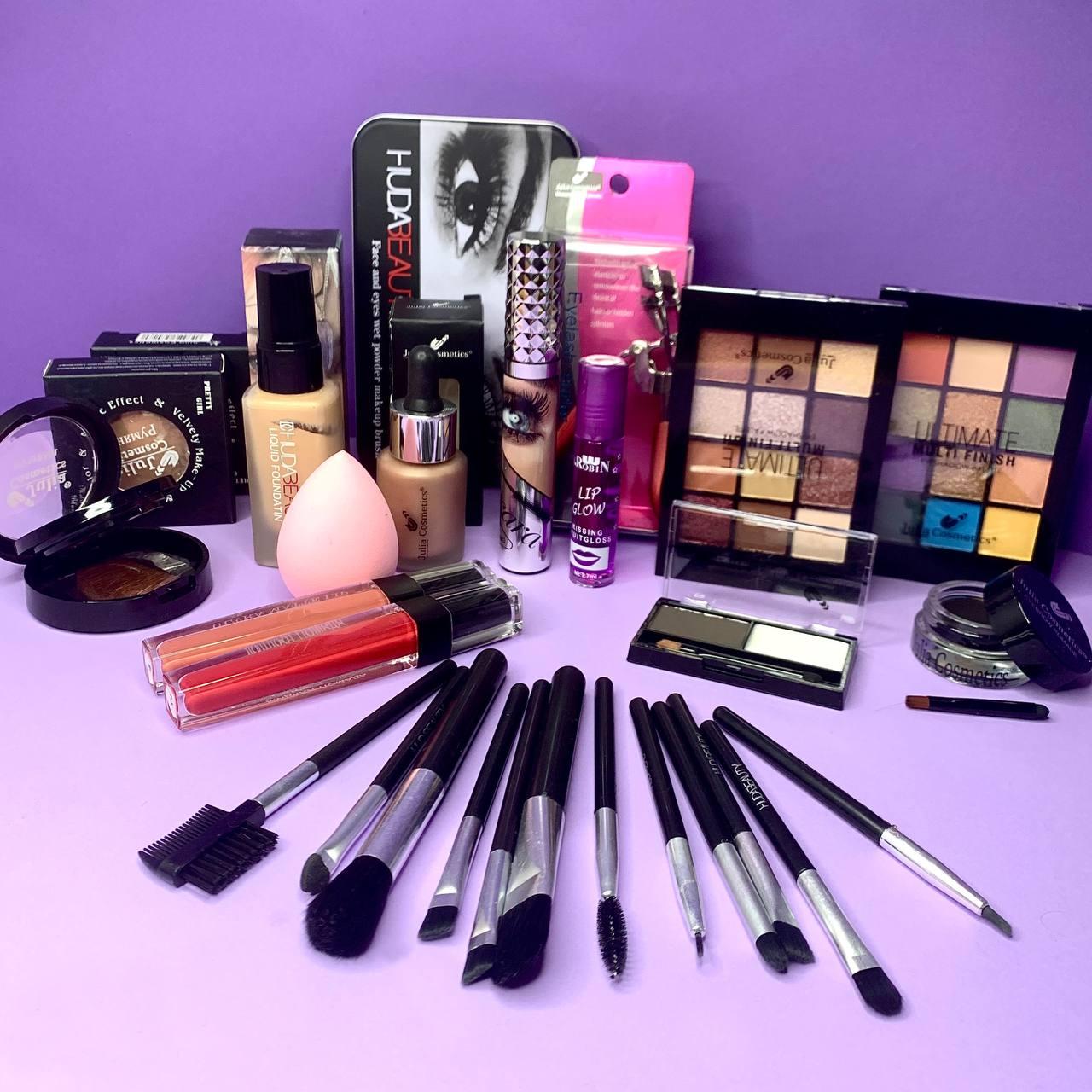 Большой набор косметики для макияжа Julia Cosmetics: палетка теней ...
