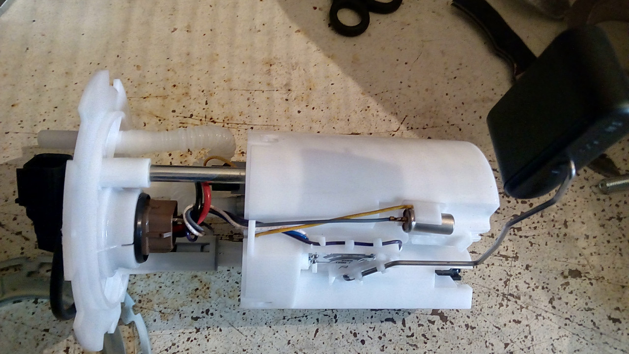 Насос паливний (модуль у зборі), Aveo, Авео, Віда, Vida-III 96447644 ...