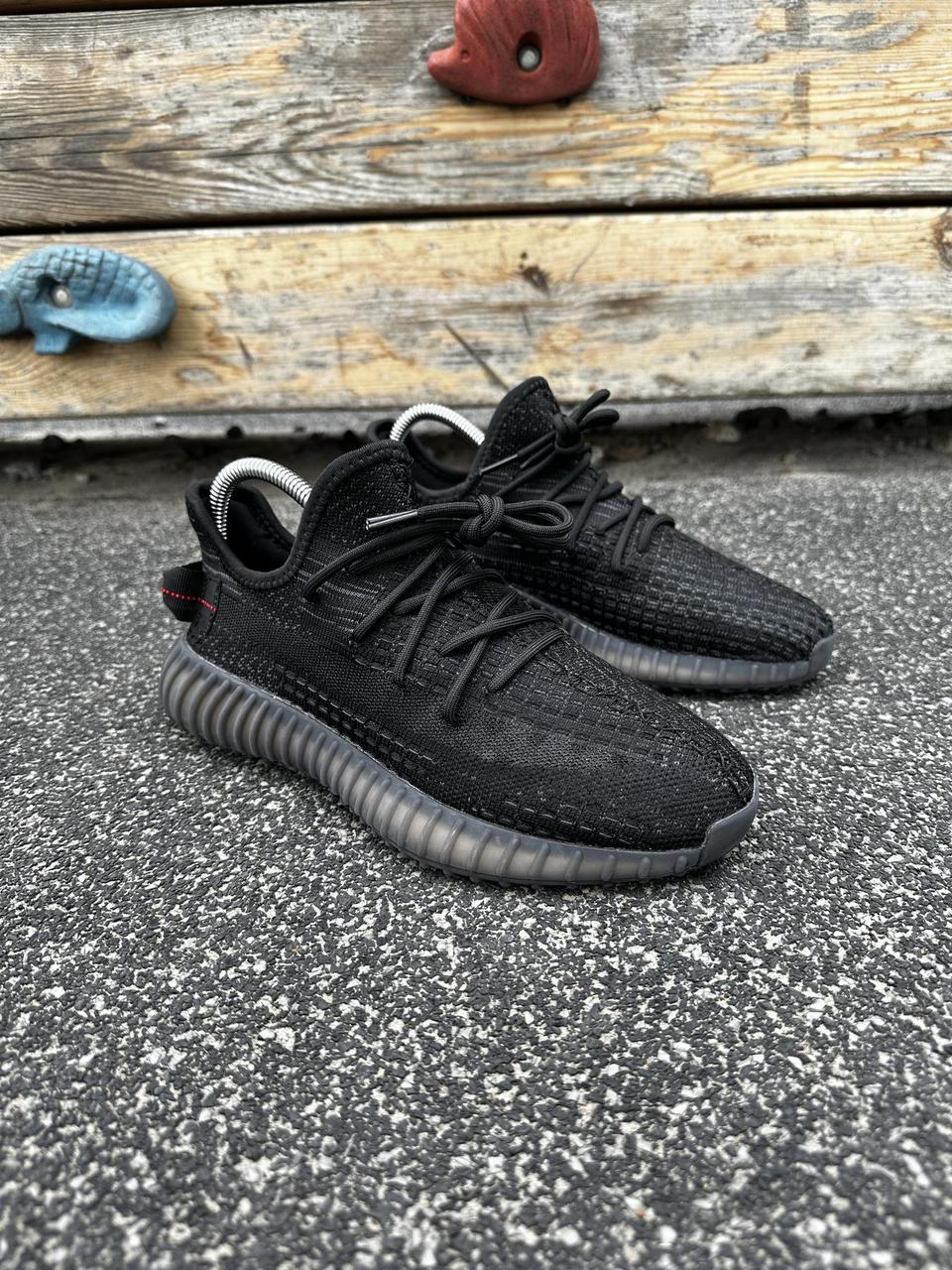 Кросівки жіночі Adidas Yeezy Boost 350 V2 (чорні) PRO_900 (ID ...