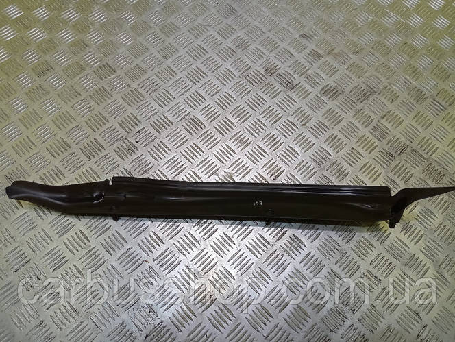 Уплотнитель крыла Touareg NF (2010-2014), 7P6821111B (ID#2216197001 ...