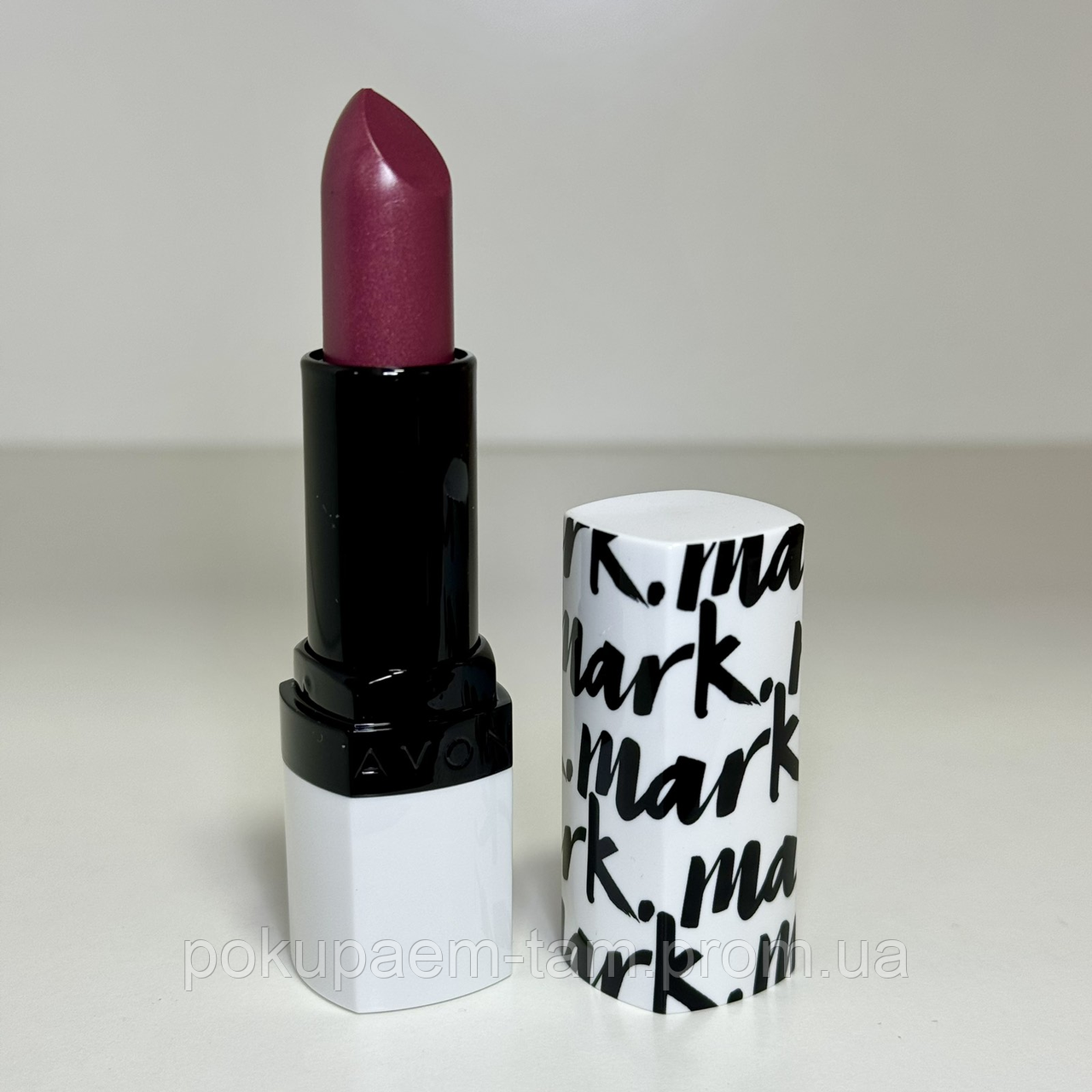 Помада Avon Mark с эффектом объема Divine Wine / Розкішний винний (ID ...