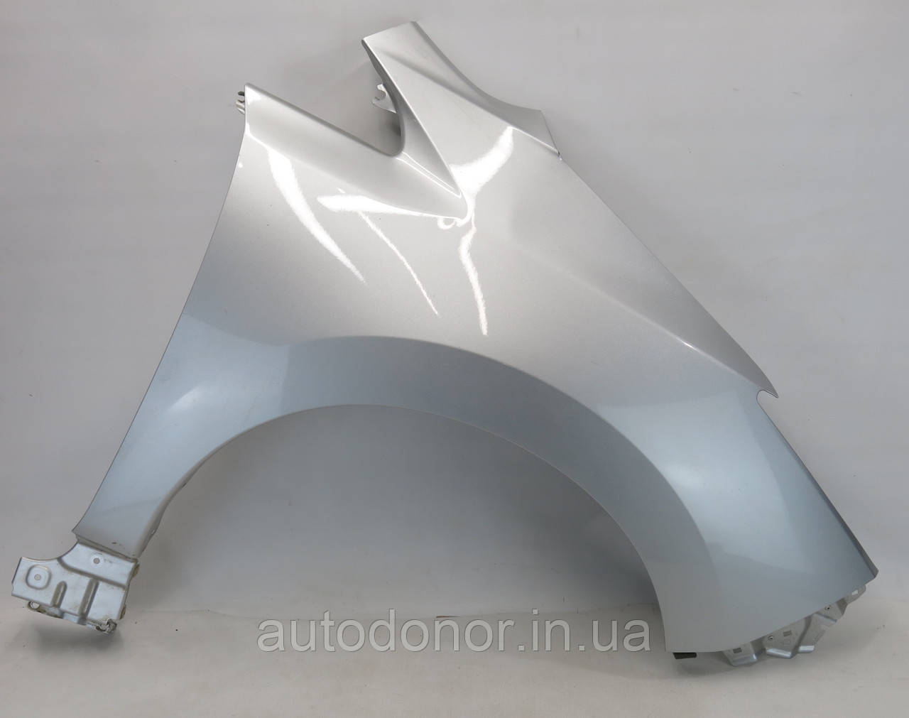 Крило передні праве Nissan Leaf ZE1 (18-) 63100-5SA0A: продаж, ціна у ...