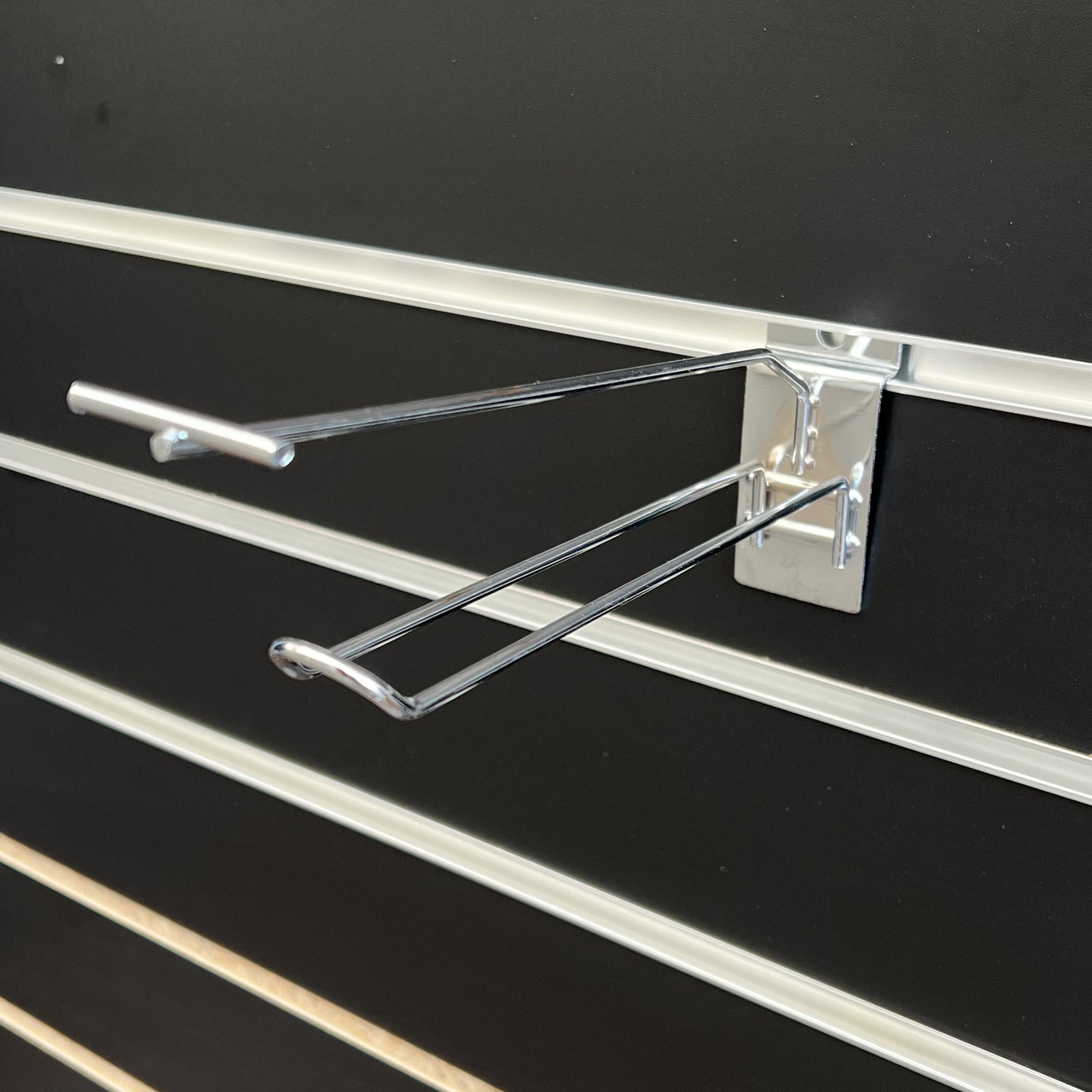 Гачок подвійний з ценникодержателем в економпанель хром 20см.(4мм) - купити за найкращою ціною в ...