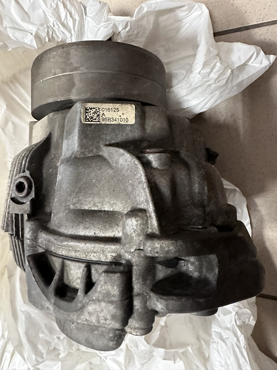 Роздатка porsche macan 15-18, цена: 27000 ₴, купить на Prom.ua