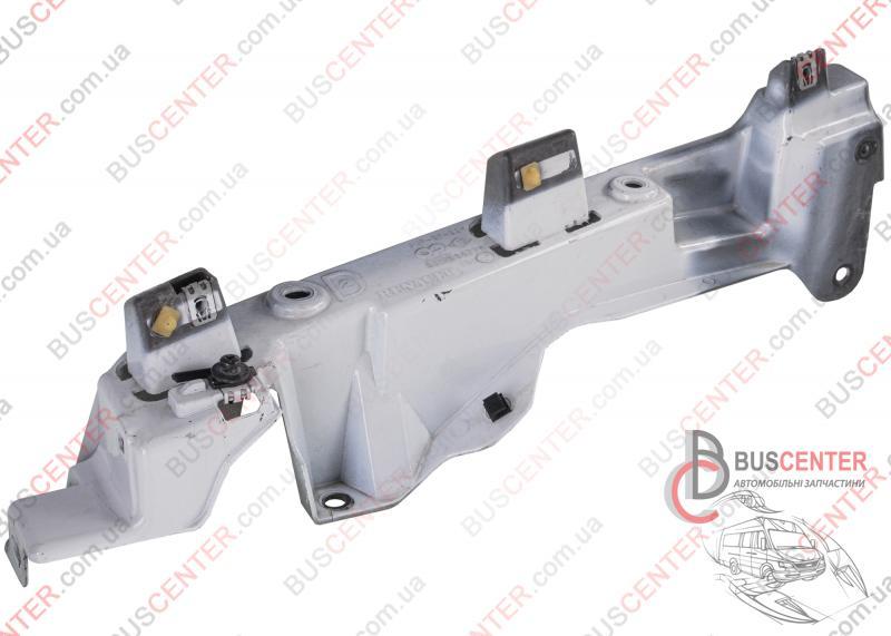 Кронштейн крепления крыла переднего правого Renault Kangoo 8200381902 ...