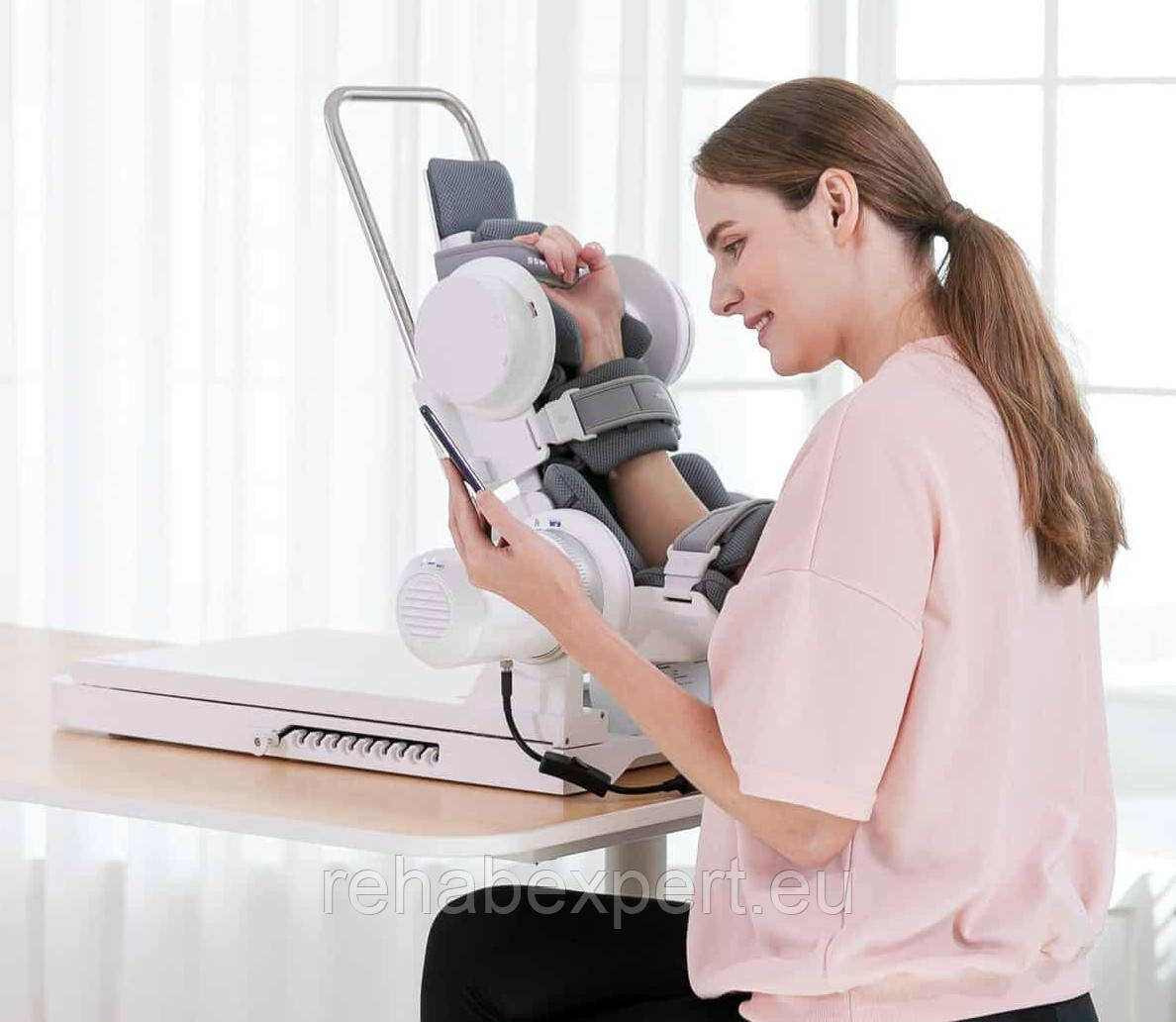 Роботизированное устройство для лечения верхних и нижних конечностей H ...