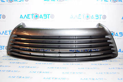 Решітка переднього бампера права Toyota Prius V 15-17 рест новий ...