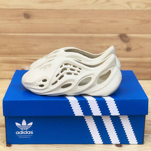 Женские летние босоножки Adidas Yeezy Foam Runner Beige (бежевые ...