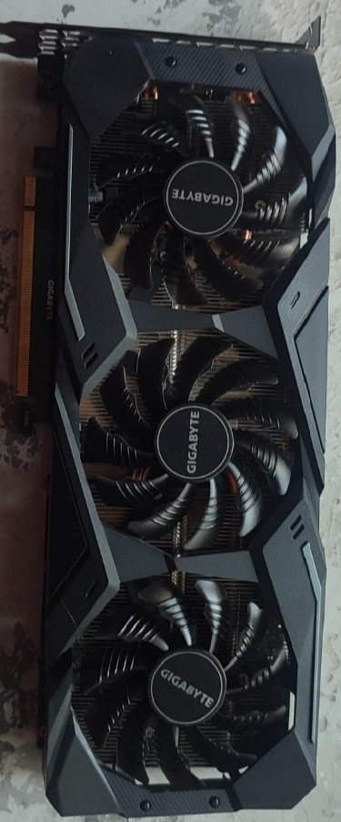Видеокарта: GIGABYTE GeForce RTX 2070 8192Mb WINDFORCE OC ( GV-N2070WF3 ...