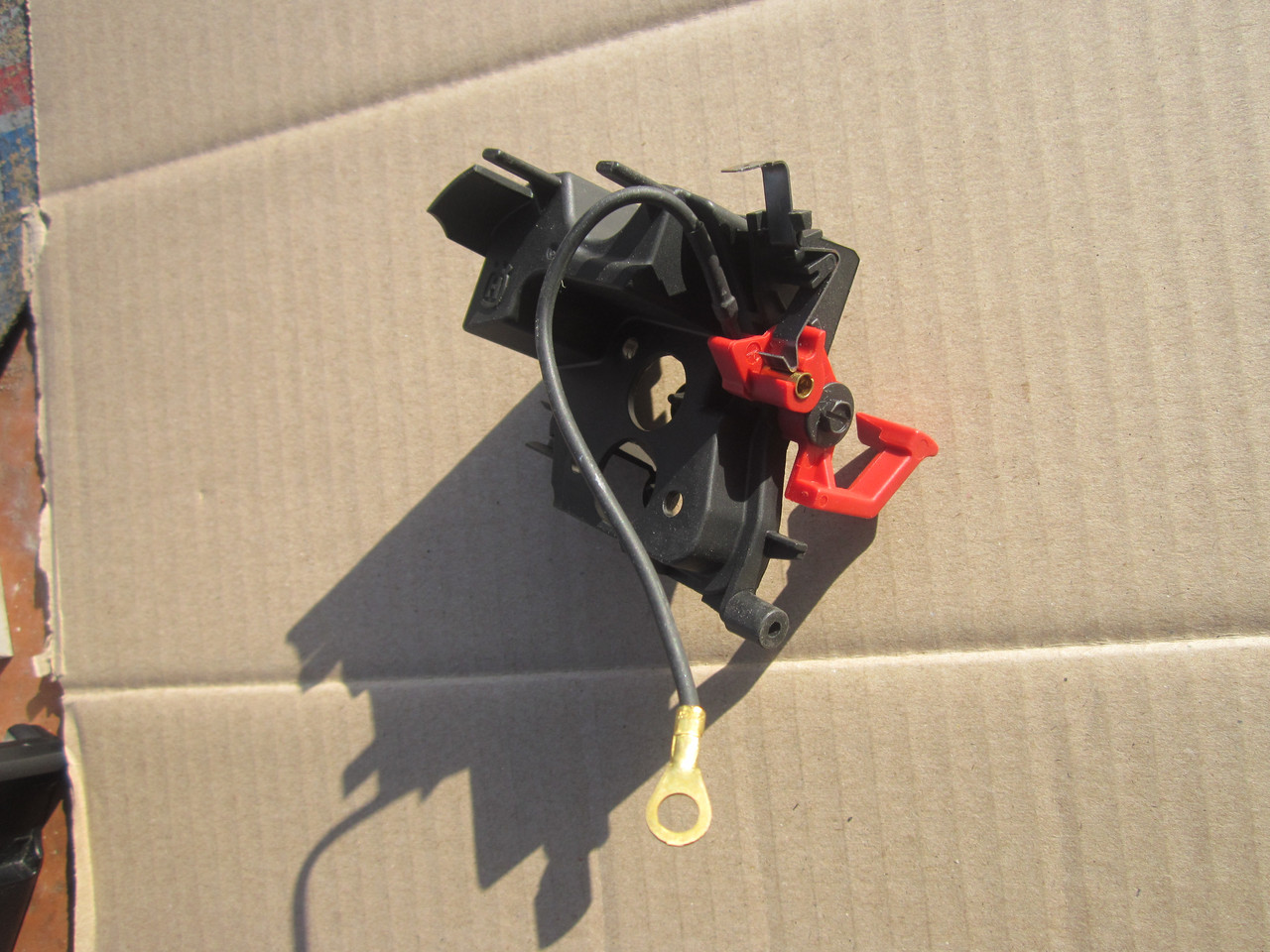 Корпус фильтра воздушного к бензопиле "husqvarna"235,236 , 240 оригинал ...