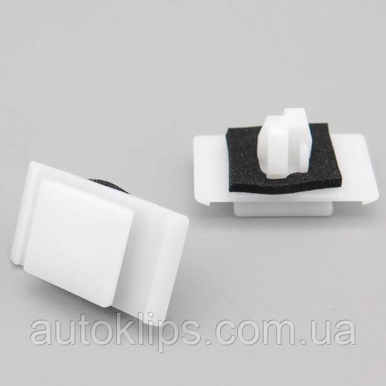 Кліпса кріплення порога Hyundai Elantra Ioniq Santa Fe Sonata Tucson ...