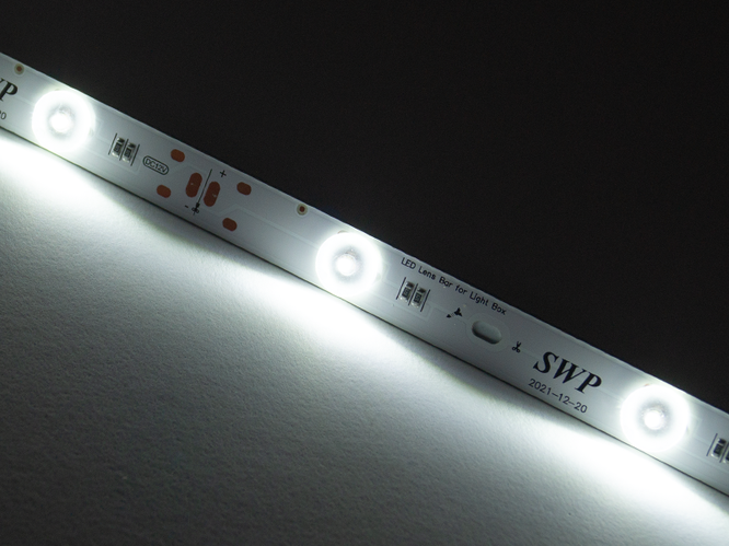 Світлодіодна лінійка з лінзою SWP SMD3030 12 LED 12В 14Вт IP20 6000K 1000мм (ID#1731705608 ...