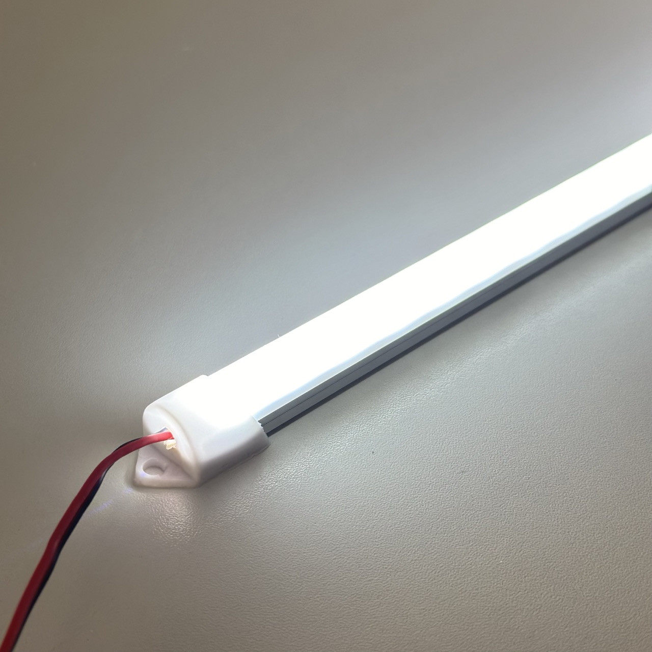 Лінійний світильник Led Story 12V 14W 6500K 1400lm 100см купить в ...