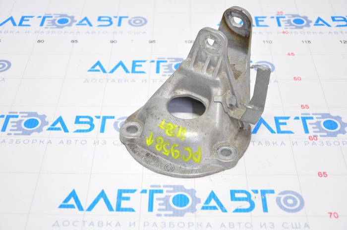 Кронштейн верхней опоры двигателя Porsche Cayenne 958 11-17 95837511201 ...