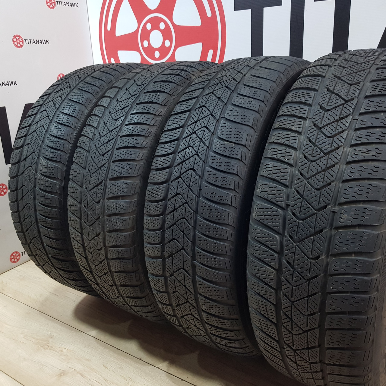 +4шт Шини зимові 205/60/16 Pirelli Sottozero 3 резина R16 зима, ціна: 2000 ₴, купити на Prom.ua