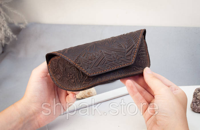 Футляр для окулярів шкіряний темно-коричневий з орнаментом Карпати ...