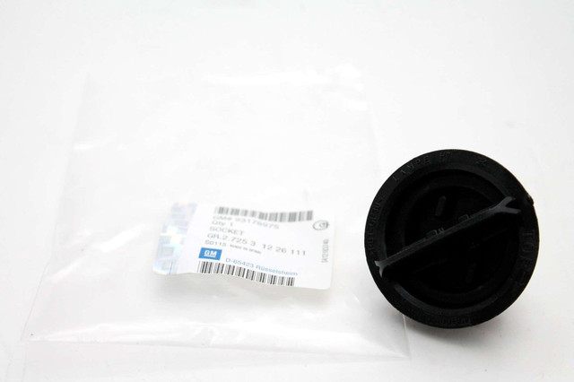 Купить Патрон лампы ближнего света фар GM 93176975 69946350 OPEL COMBO ...