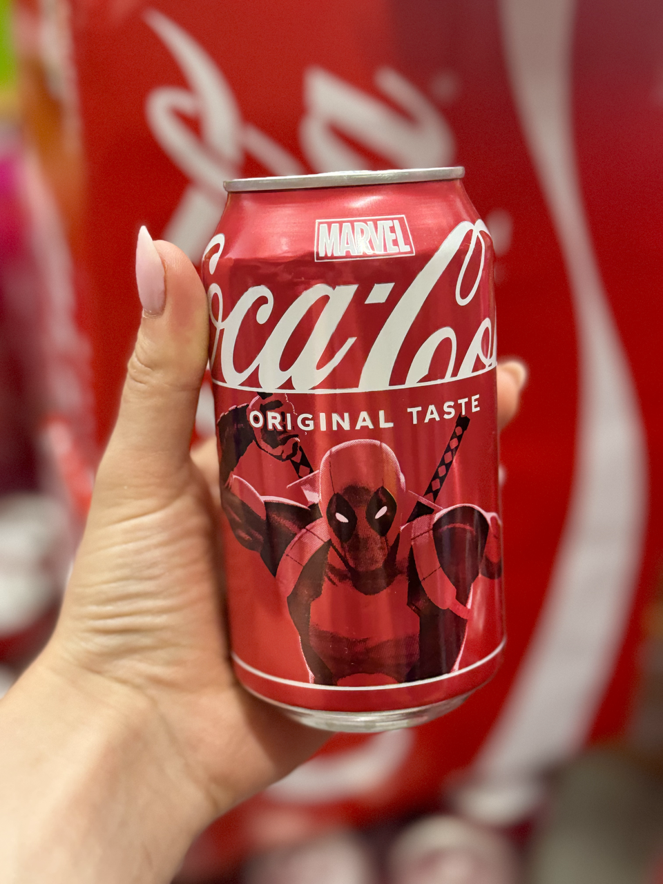 Купить Coca Cola Marvel Deadpool 355ml (Примʼята баночка) подарки ...