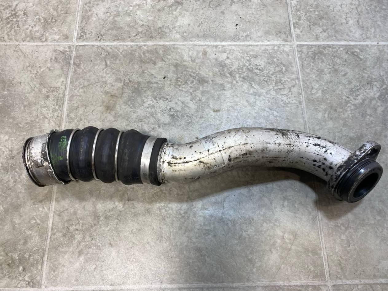 Патрубок інтеркулера правий BMW 3 серія E90/E91/E92/E93 - 11617795304 ...