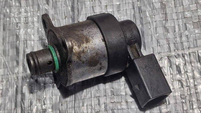 Регулятор тиску палива в ПНВТ, ТНВД, редукційний клапан 2003-2010 2 ...