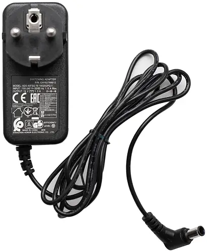 Блок питания LG Switching Adapter ADS-40FSG-19 (адаптер AC/DC 19V-1.3A ...