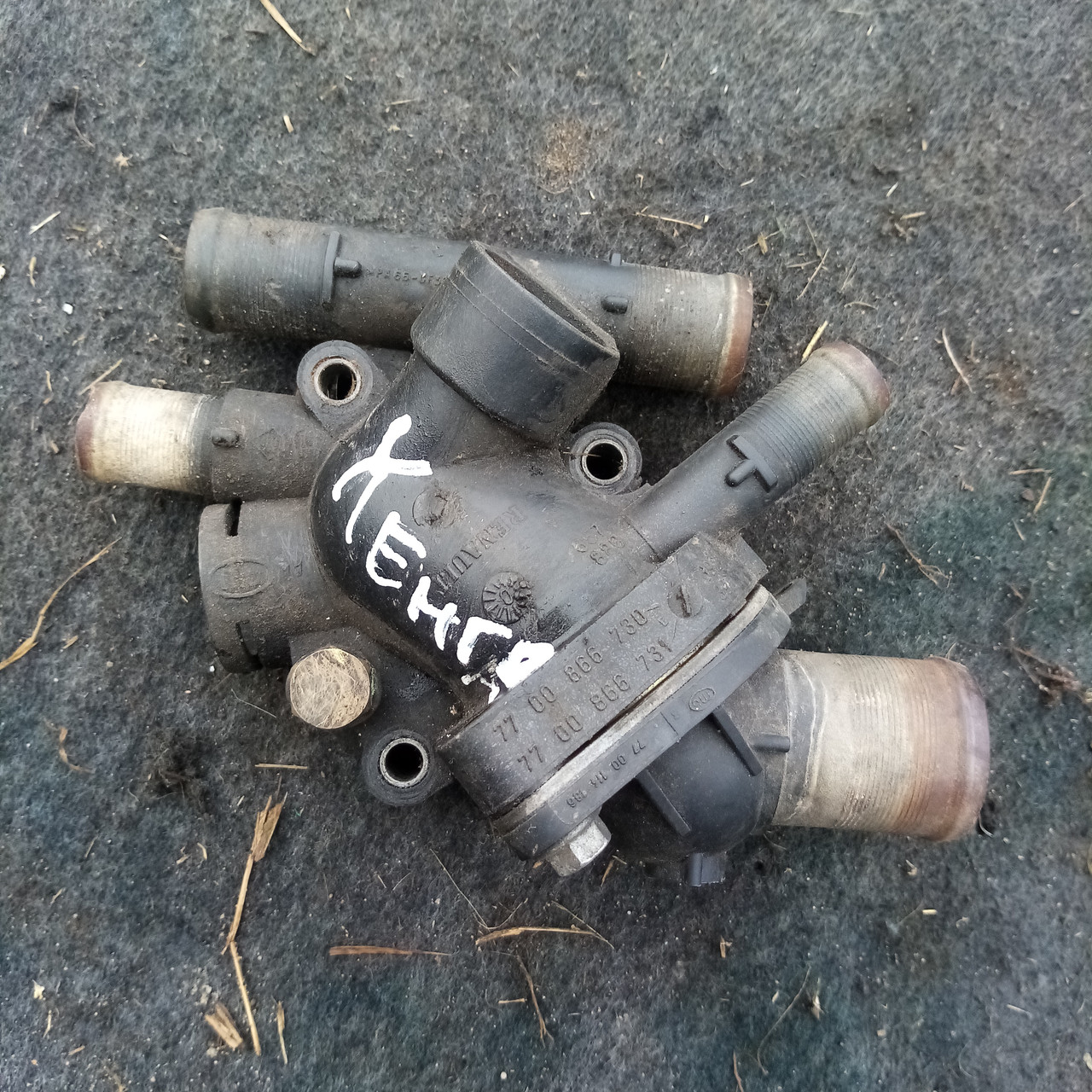 Корпус термостата Renault Kangoo, ціна: 400 ₴, купити на Prom.ua