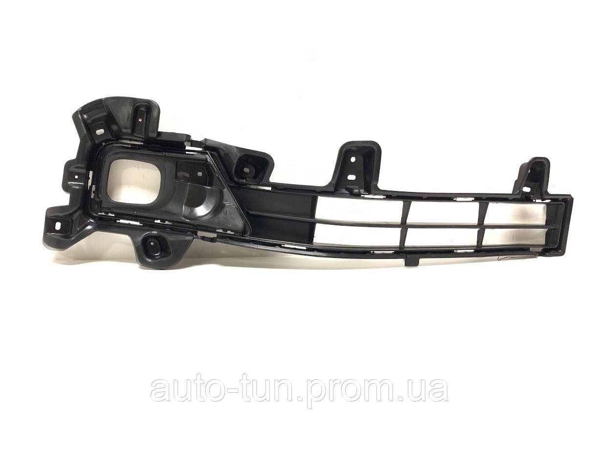Решетка переднего бампера без хром. накладок правая для Toyota Land ...