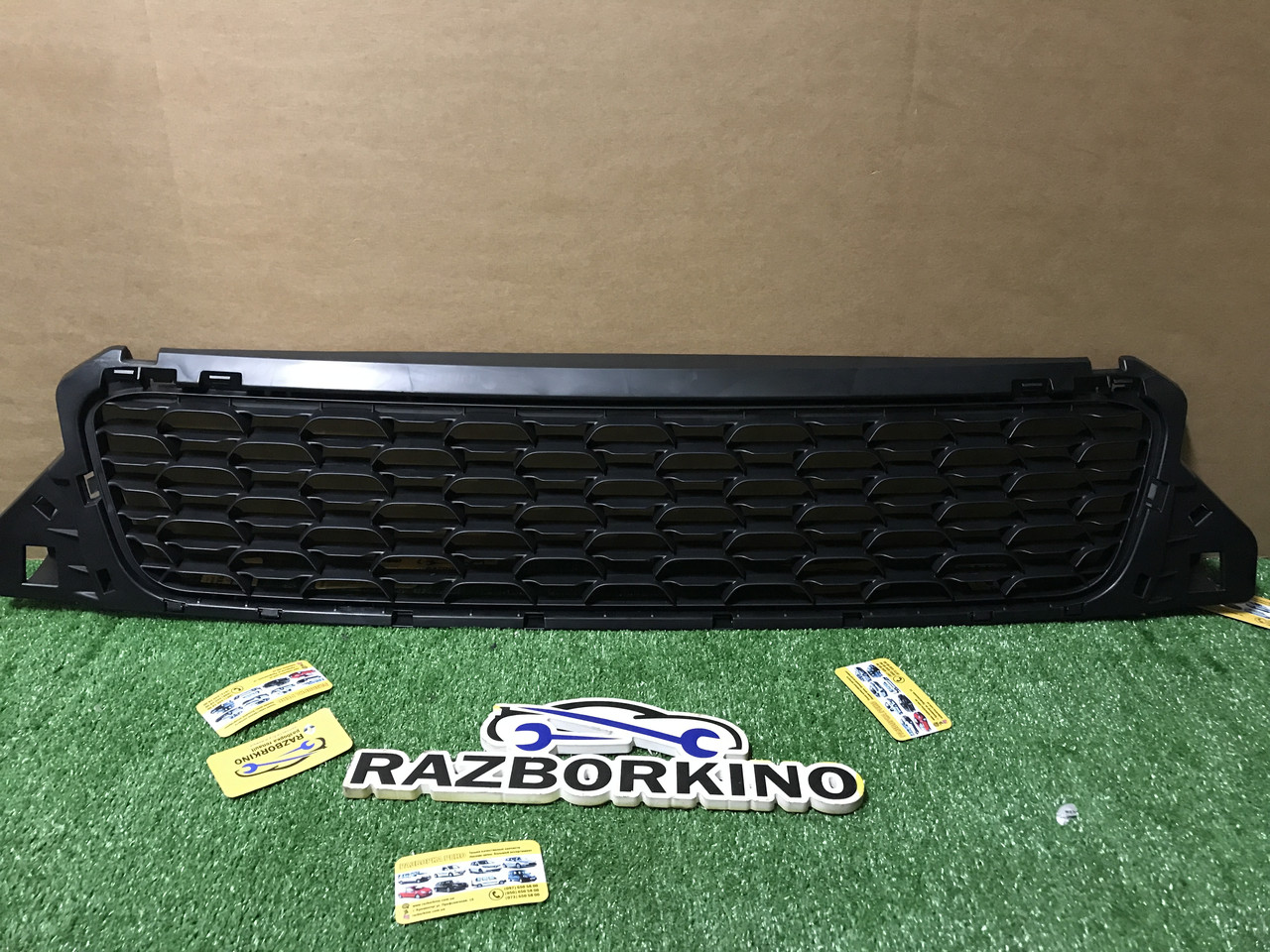 Решітка бампера нижня Renault Duster Рено Дастер (2015-2017) Оригінал ...