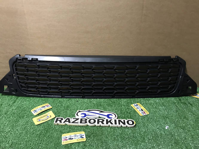 Решітка бампера нижня Renault Duster Рено Дастер (2015-2017) Оригінал ...