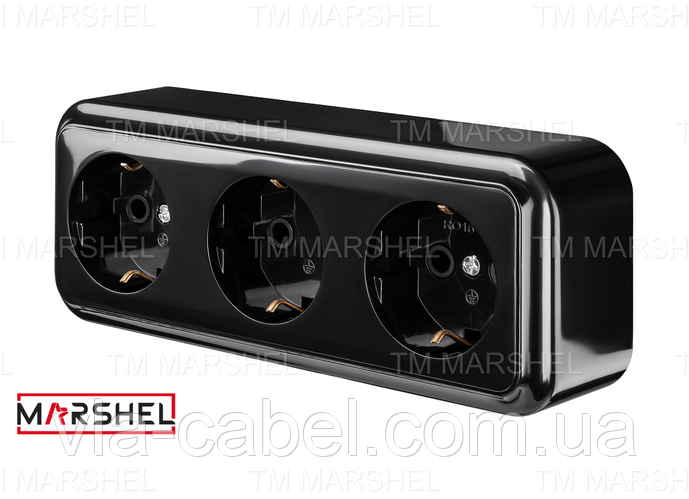 Розетка трехместная с заземлением серия "MAGLEV BLACK" наружной ...