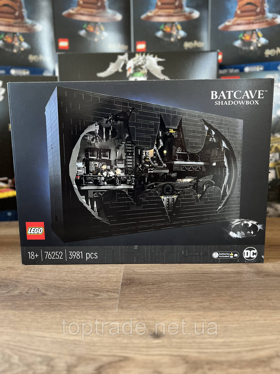 Конструктор Lego 76252 DC Super Heroes Batcave Shadow Box (Бетпечера ...