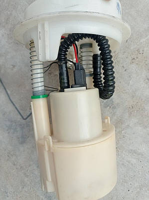 Б/у насос топливный Renault Clio II 1.2-1.4 1998-2001, 7700416988 ...