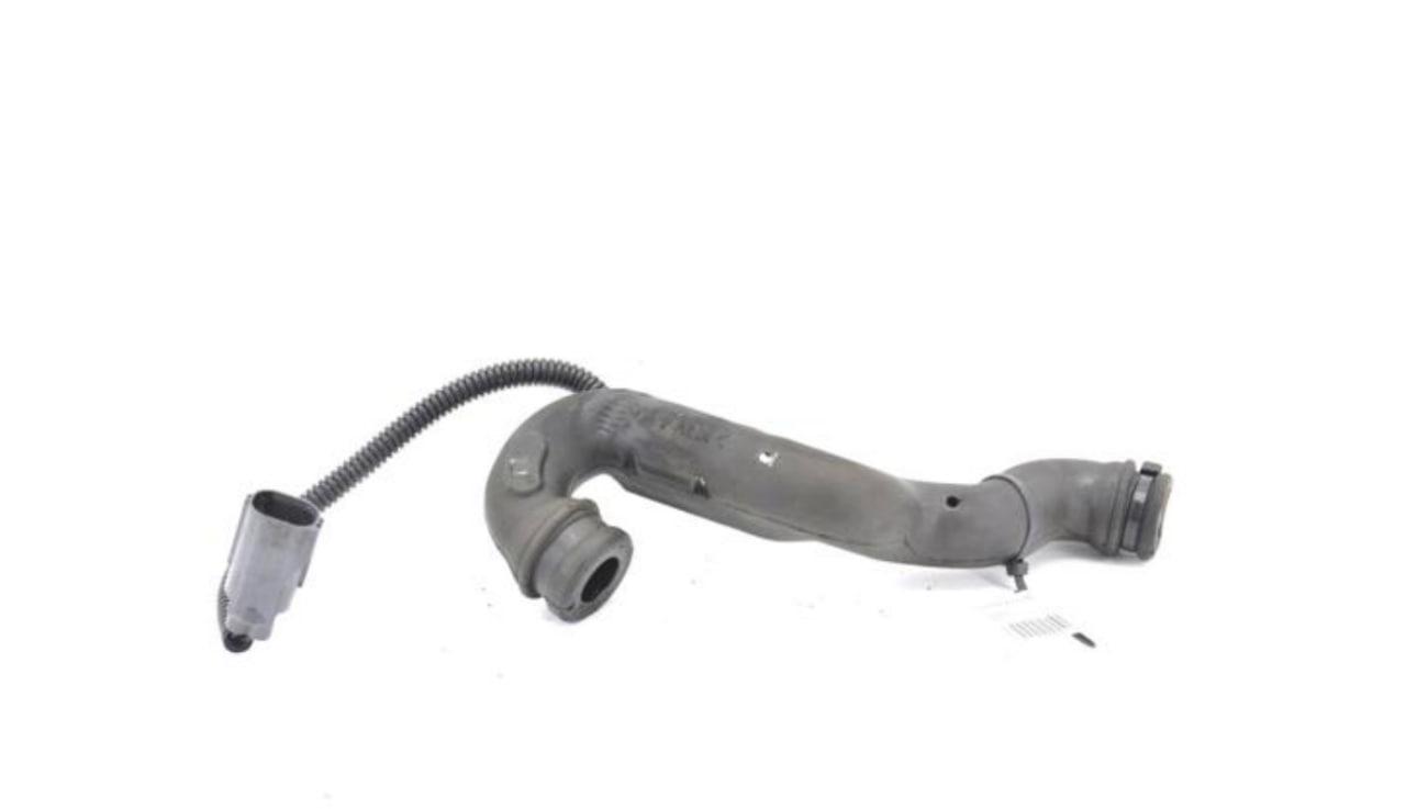 Патрубок вентиляции Volvo (ID#2365851877), цена: 1350 ₴, купить на Prom.ua