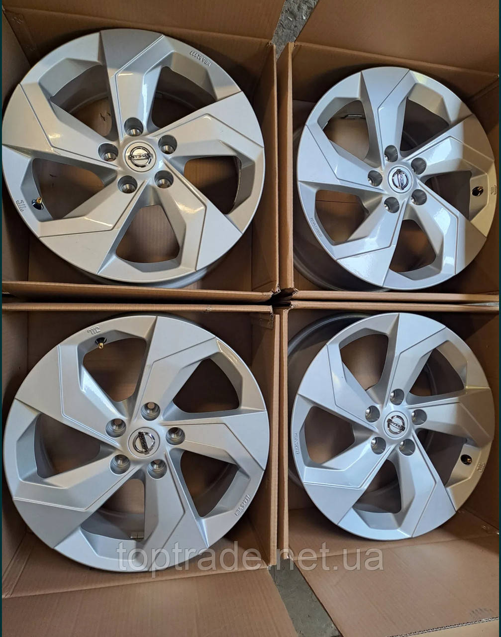 Автомобільні диски Nissan R17 5x114,3 KE4096P200 (ID#2372200180), ціна ...