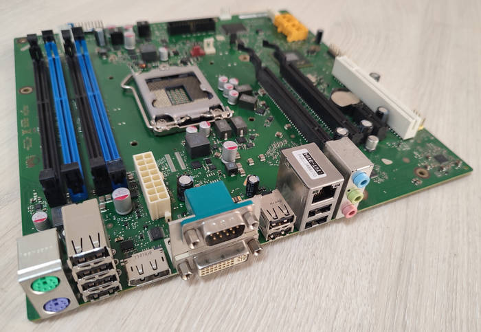 Материнская плата S1155 Fujitsu D3061-A13 Q65 (H67 H61) для Fujitsu ...